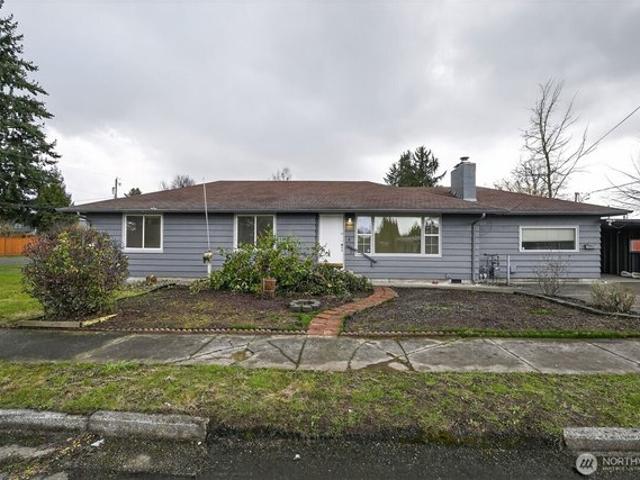 804 7th Ave NW, Puyallup, WA 98371