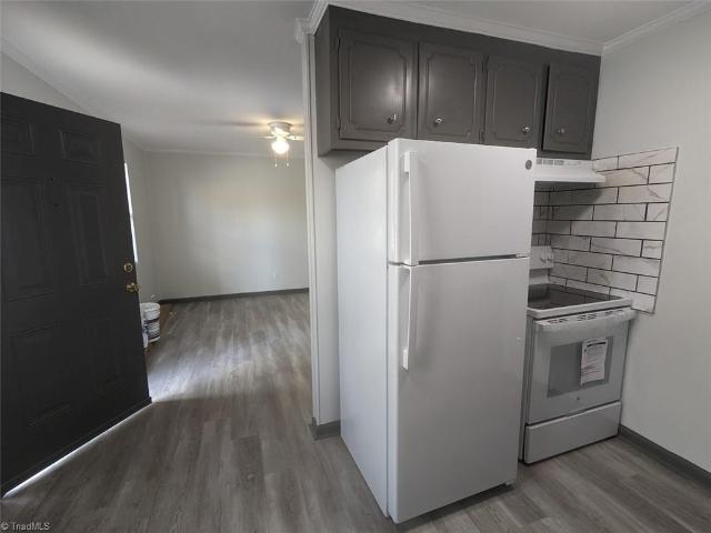 804 & 818 Meadow Ridge Court