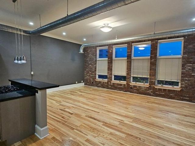 804 8th St Apt 301, Greeley, CO 80631
