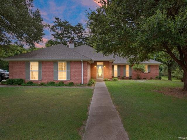 804 Canary Ln, Fairfield, TX 75840