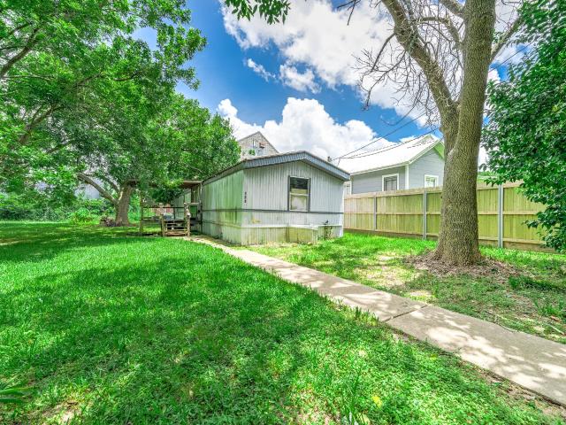 804 Chatman Street