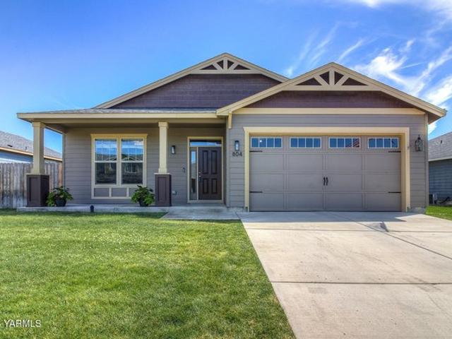 804 Citra Ave, Moxee, WA 98936