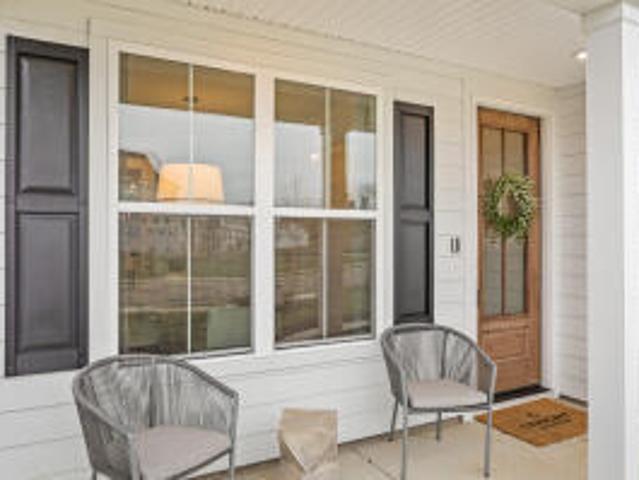 804 Abbey Gardens Lane