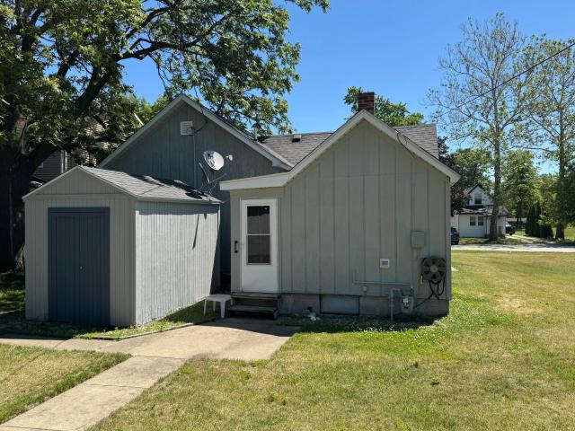 804 Azalea Street SE