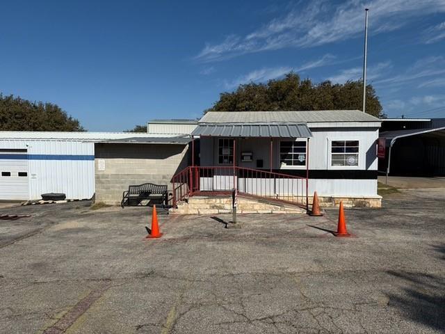 804 Bee Creek Rd