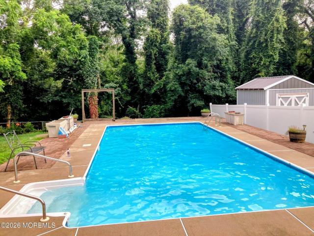 804 Brookside Drive