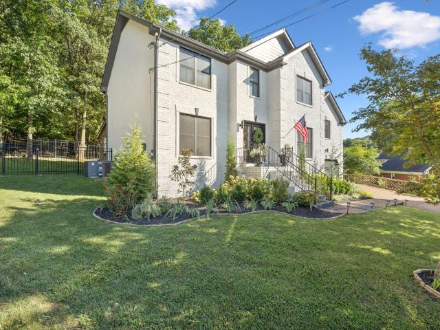 804 Bromley Ct