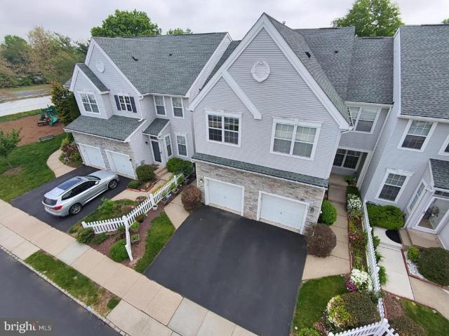 804 Dahlia Circle