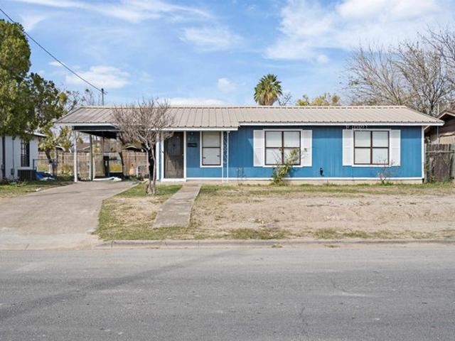 804 E 7th St, Del Rio, TX 78840
