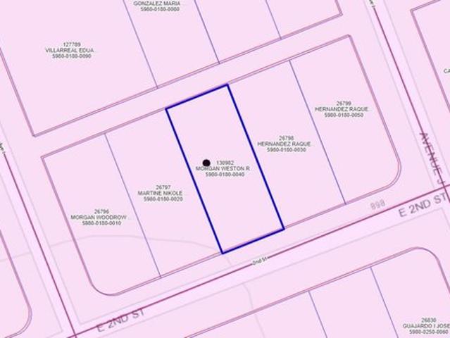 804 E 2nd St, Del Rio, TX 78840