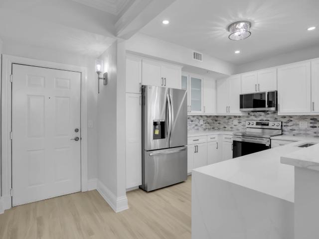 804 E Windward Way, Unit 509, Lantana, FL 33462 | MLS #R11146 | Compass