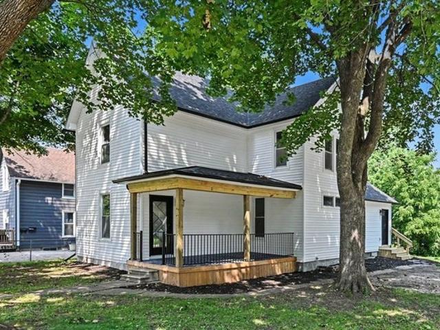 804 E Ashland Ave, Indianola, IA 50125