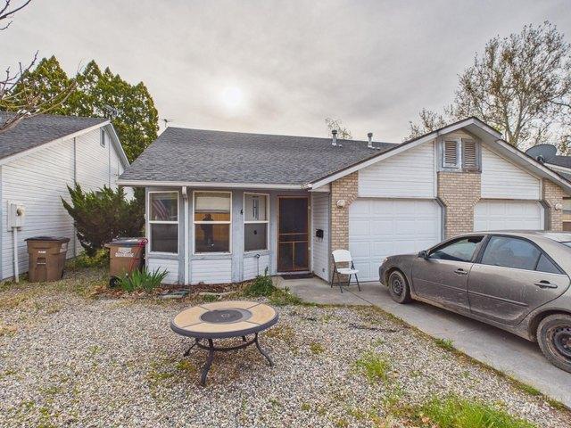 804 E Main St Apt 4, Emmett, ID 83617