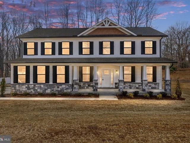 804 Holly Corner Rd, Fredericksburg, VA 22406