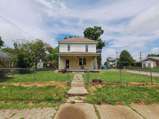 804 High St, Middletown, IN 47356