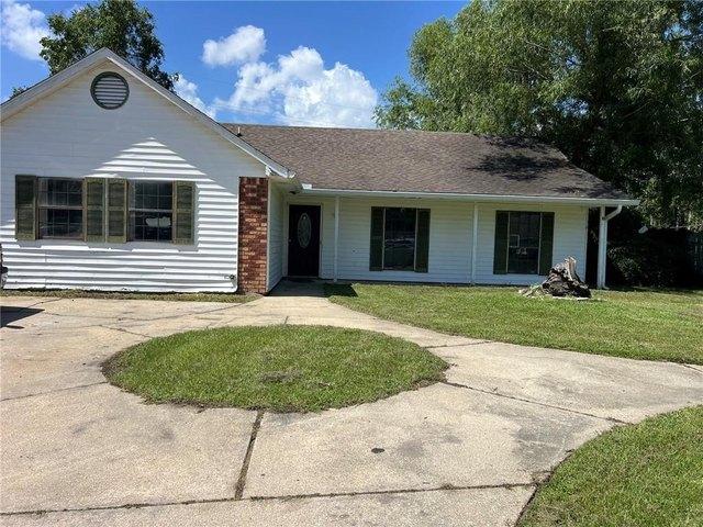 804 Huntwyck Cir, Slidell, LA 70460