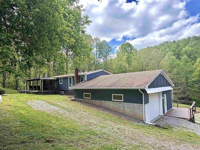 804 Jewelweed Rd, Bristol, WV 26426