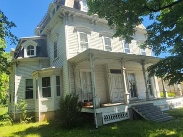 804 Old York Rd, Raritan, NJ 08869