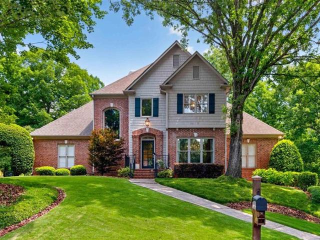 804 Lake Colony Cir, Vestavia Hills, AL 35242