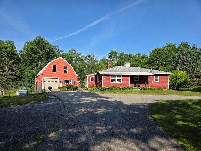 804 Main Rd, Islesboro, ME 04848
