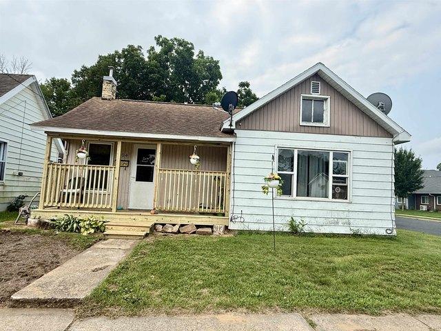804 Mansion St, Mauston, WI 53948