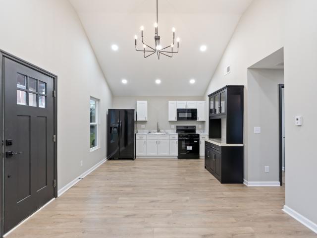 804 Martin St