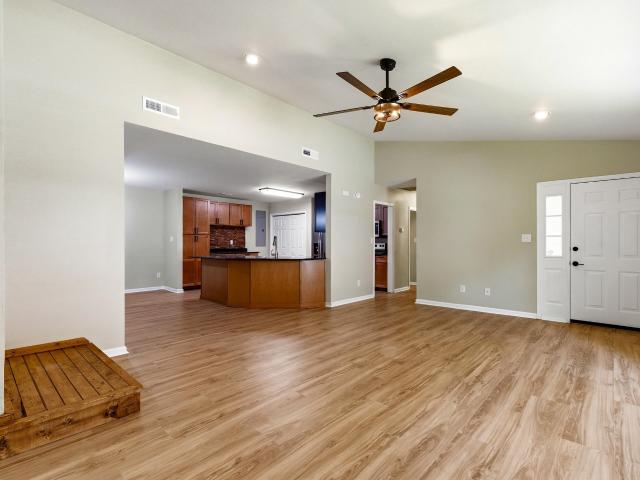 804 Mary Ana Ct