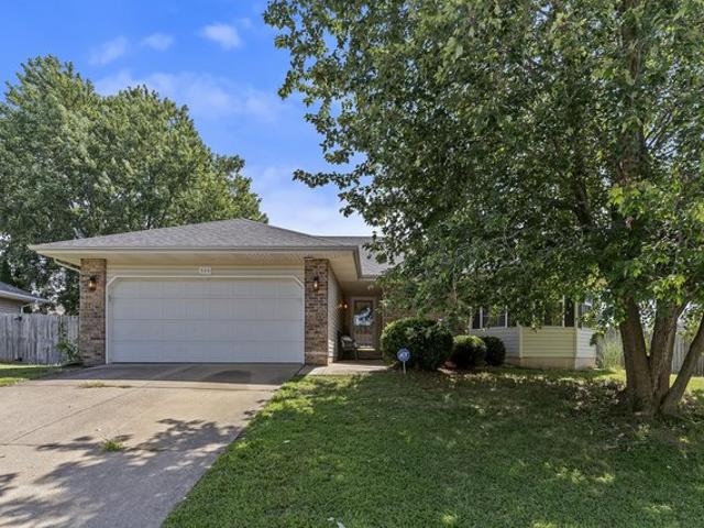 804 N Cottonwood Ave, Republic, MO 65738