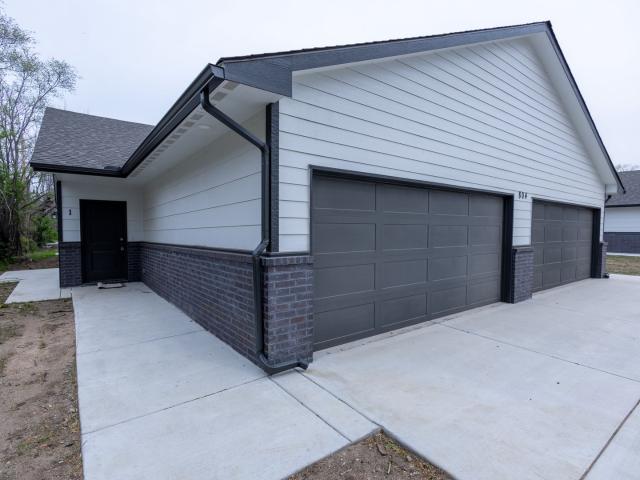 804 N Custer