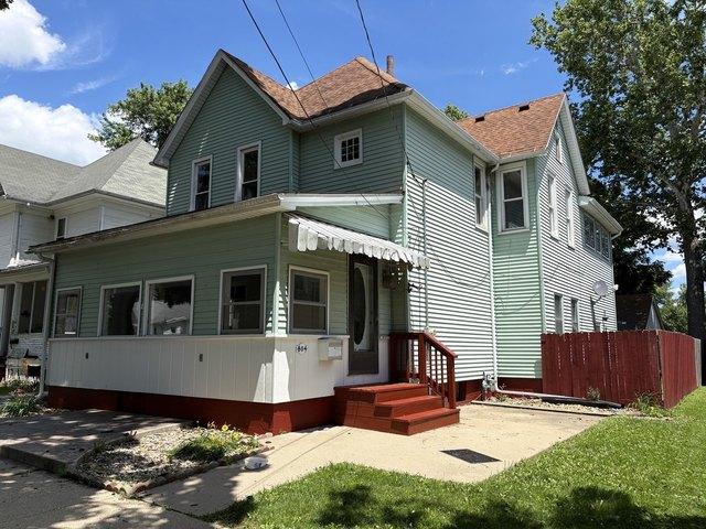 804 N Jackson St, Clinton, IL 61727