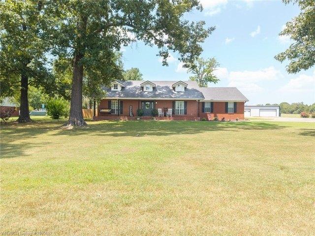 804 S County Line Rd, Charleston, AR 72933