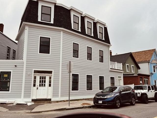 804 Saratoga St Unit 1, Boston, MA 02128
