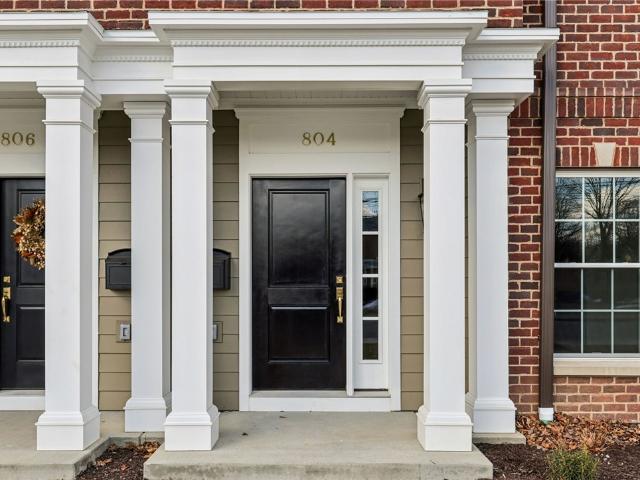 804 Second St