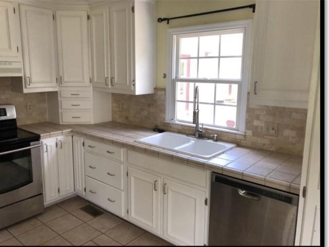 804 Stuart CIR