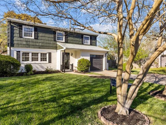 804 Stratford Hall DR