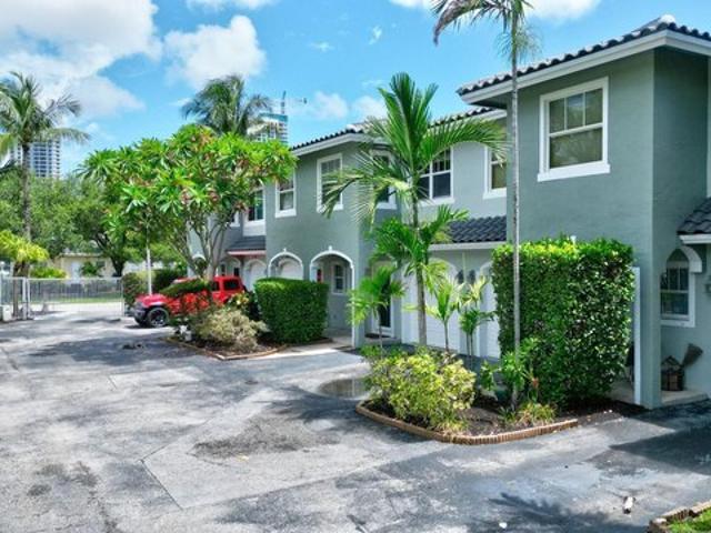 804 SW 4th Ave, Fort Lauderdale, FL 33315