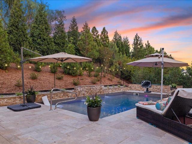 804 Rambling Oaks Lane