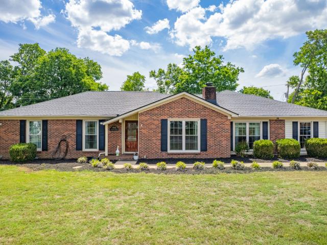 804 Redwood Cir