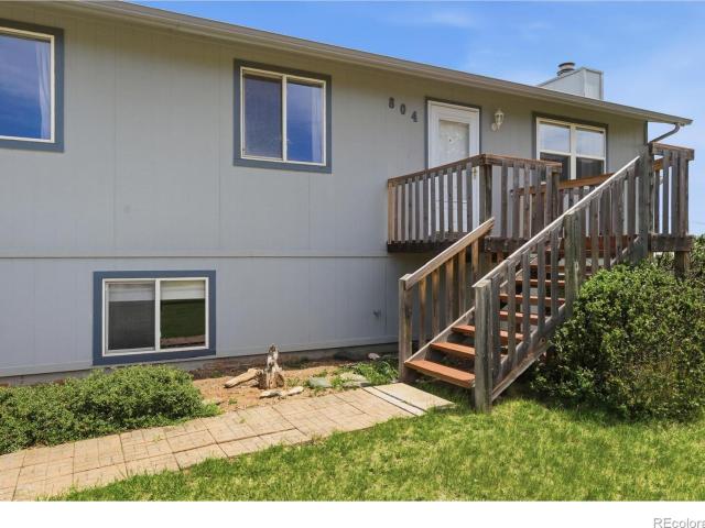 804 Redwood Court