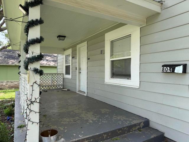 804 W Locust Street
