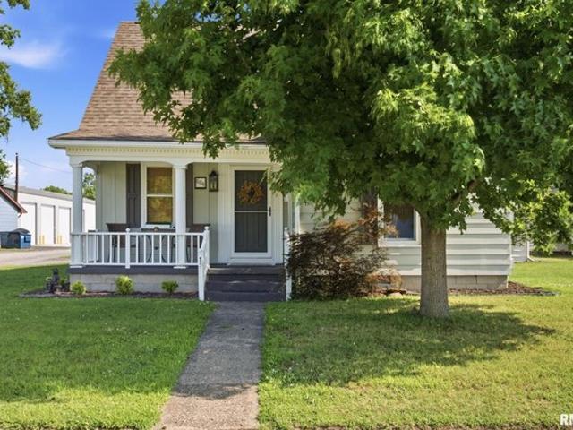 804 W Maplewood St, Marion, IL 62959