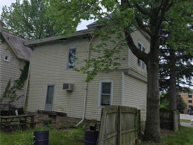 804 West Avenue, Elyria, OH 44035