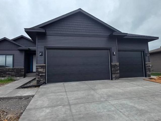 804 Windam Dr, Solon, IA 52333