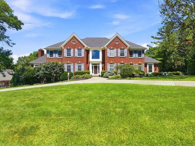 804 Windgate Ct, Villa Hills, KY 41017