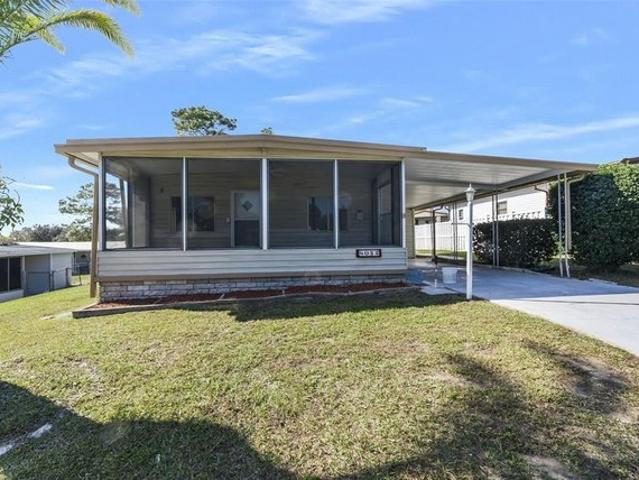 8055 Country Club Dr, Brooksville, FL 34613