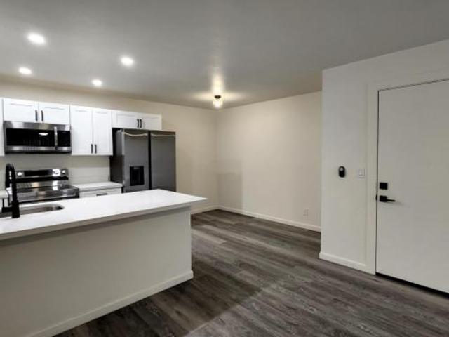 8055 E Thomas Rd #A102 Scottsdale, AZ 85251