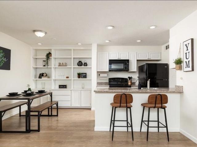 8055 E Thomas Rd Unit K103, Scottsdale, AZ 85251