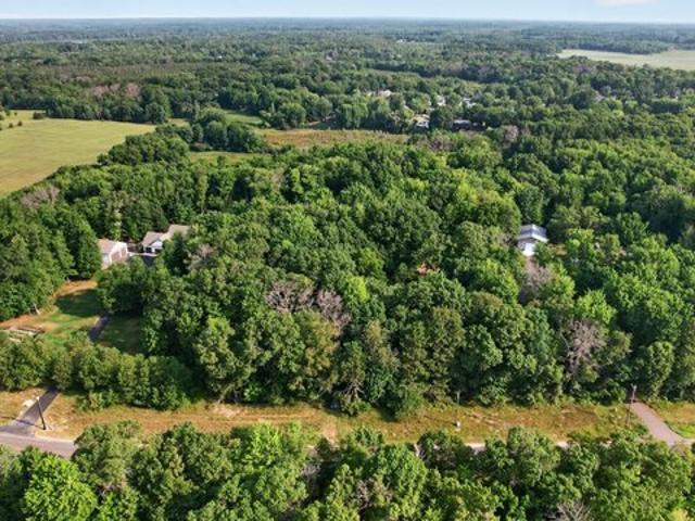 8055 Fawn Lake Dr NE, Linwood, MN 55079
