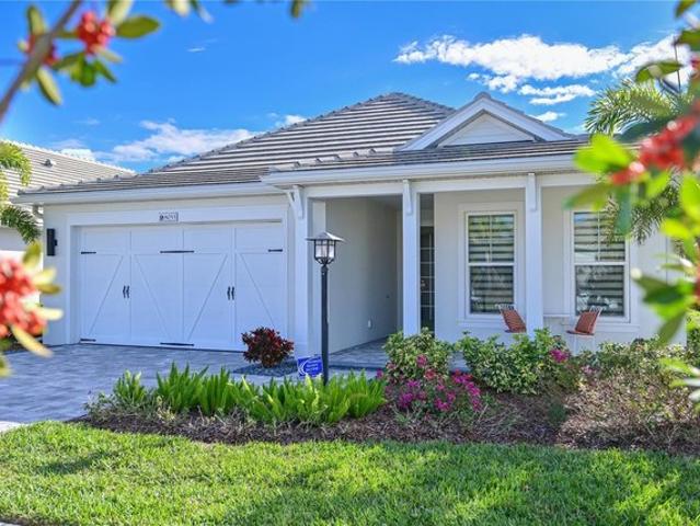 8055 Slipway Dr, Sarasota, FL 34240