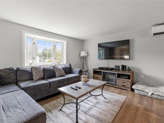 8056 Beacon Hill Circle